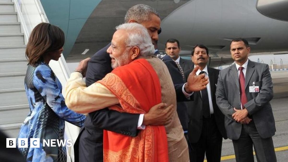 India and US seal nuclear deal as Modi hosts Obama - BBC News