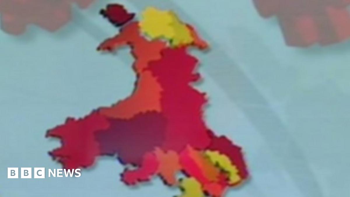 Council map for Wales to be redrawn by summer, minister says - BBC News