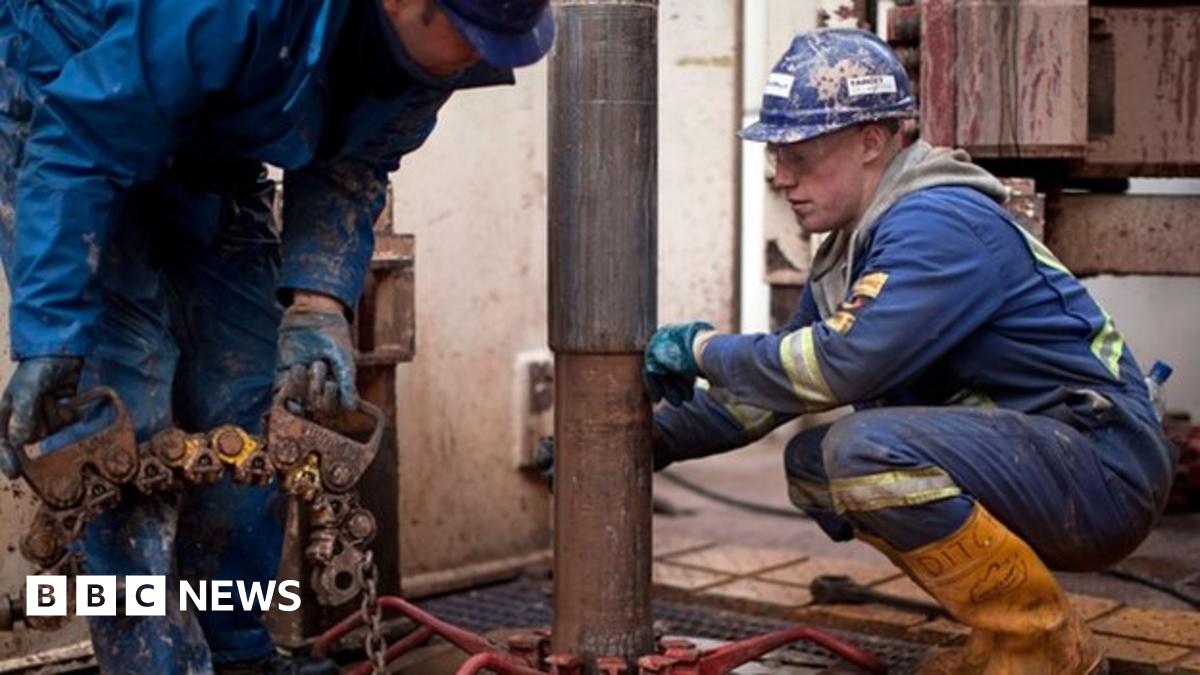 Block on fracking in Scotland announced by minister - BBC News