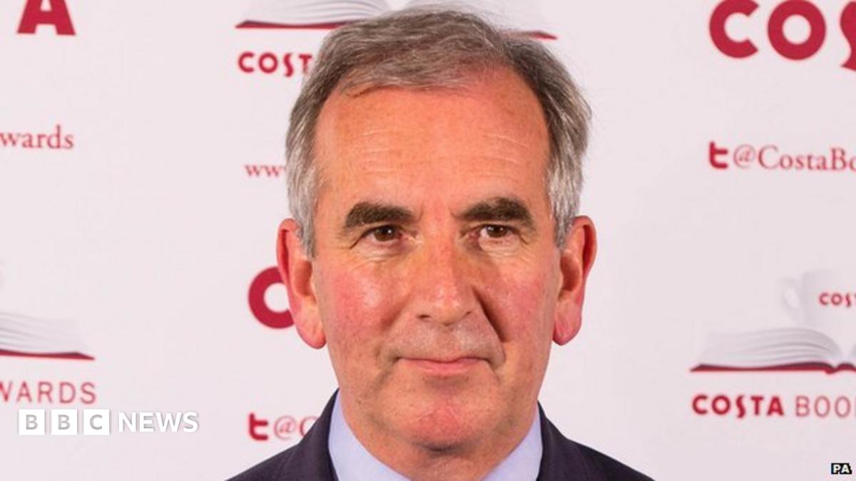 Newbury author Robert Harris attacks library cuts - BBC News