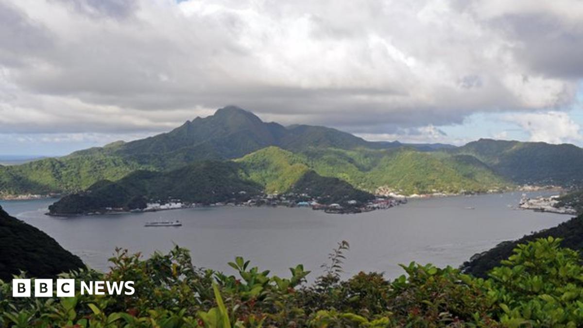 American Samoa: Food shortages after US port dispute - BBC News