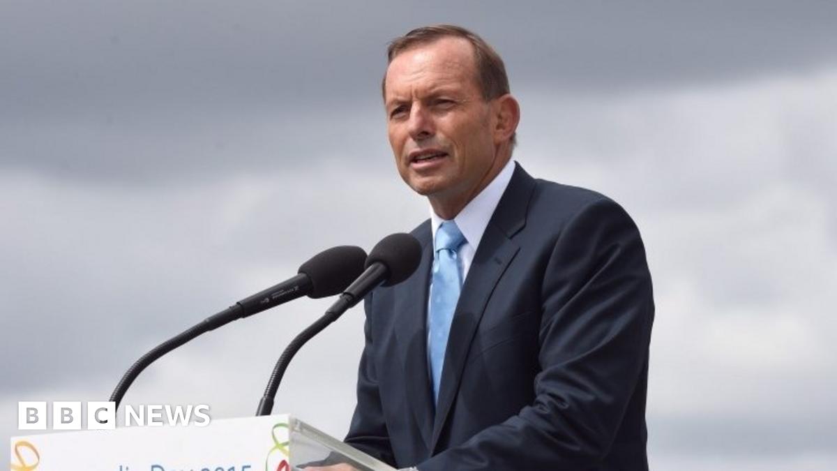 Queensland poll setback for Australian PM Tony Abbott - BBC News