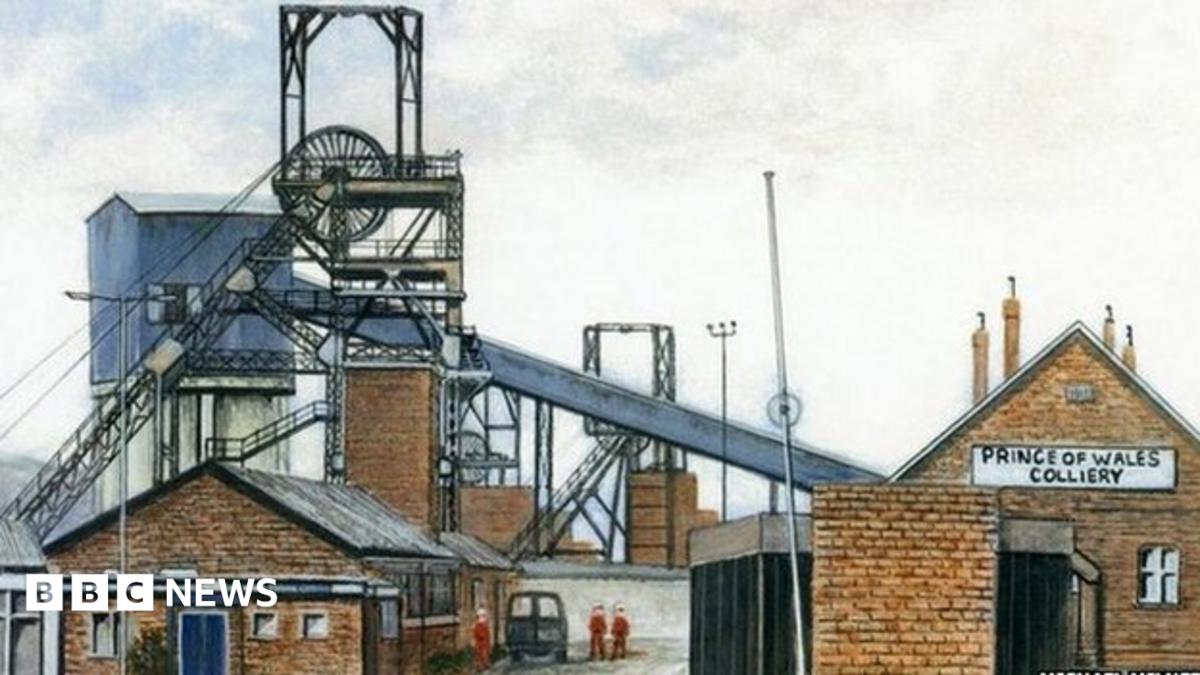 Artist Michael Milner's Yorkshire mining memories - BBC News