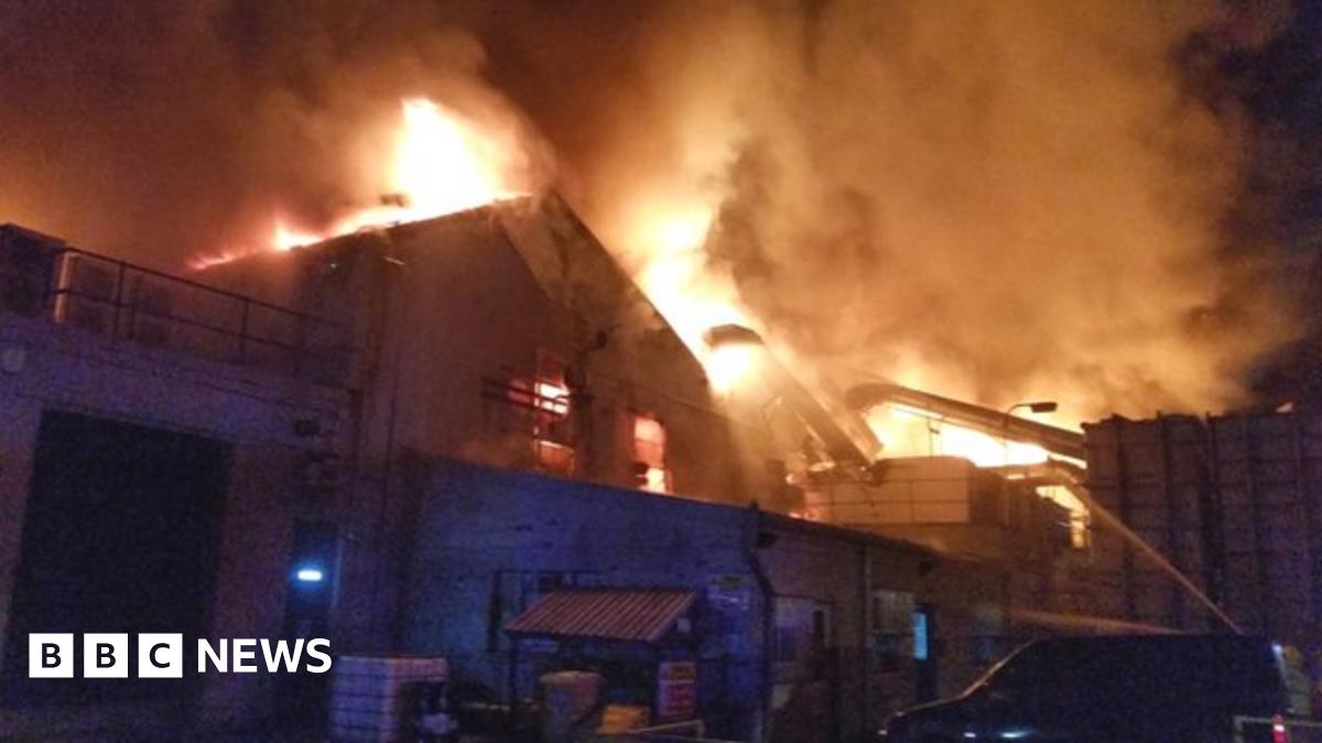 Dowty fire: Gloucestershire factory 'severely damaged' - BBC News
