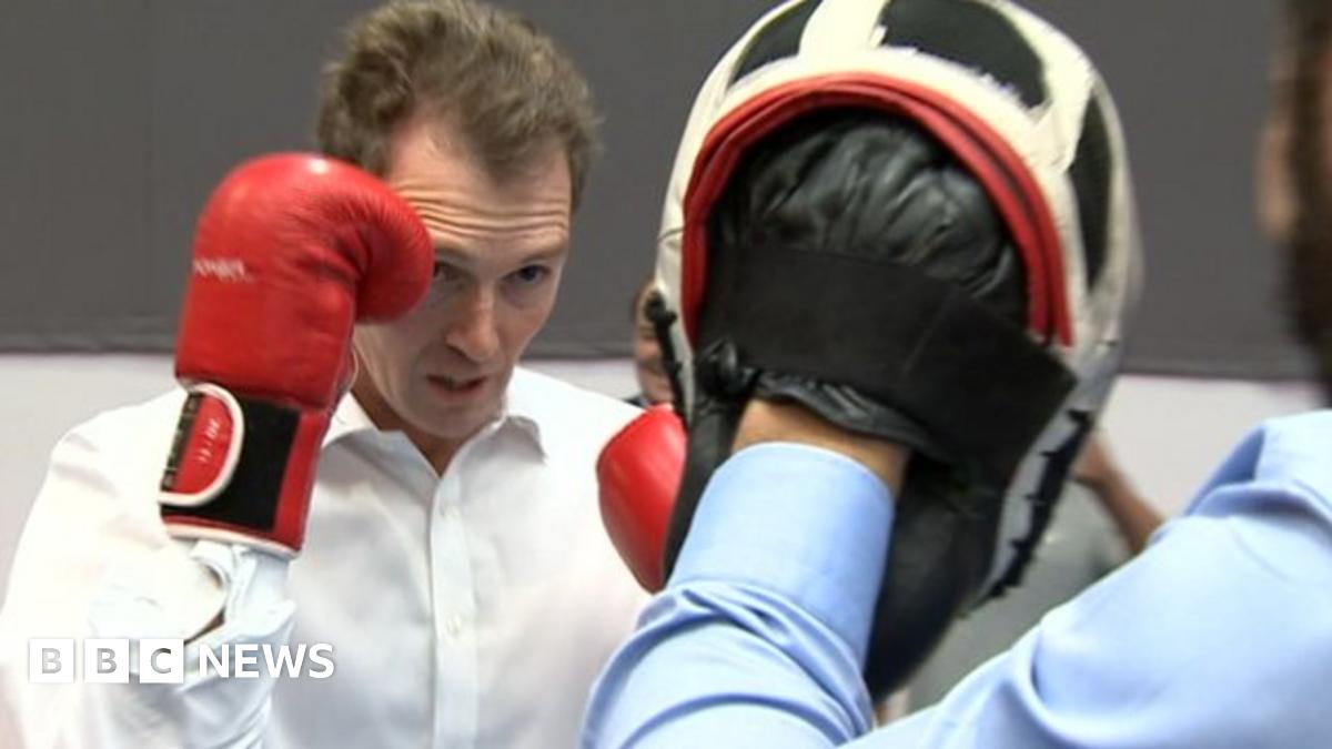 Boxing MP David Davies trades blows with Joe Calzaghe - BBC News