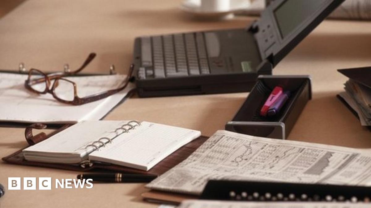 Scottish small business confidence 'falters' - BBC News