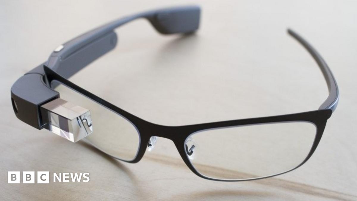 Google to 'start again' with Glass project - BBC News