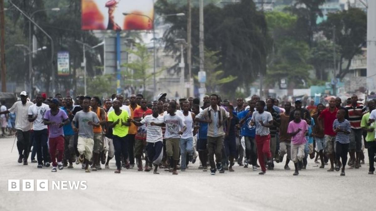 Haiti: Clashes in protest over the high cost of fuel - BBC News