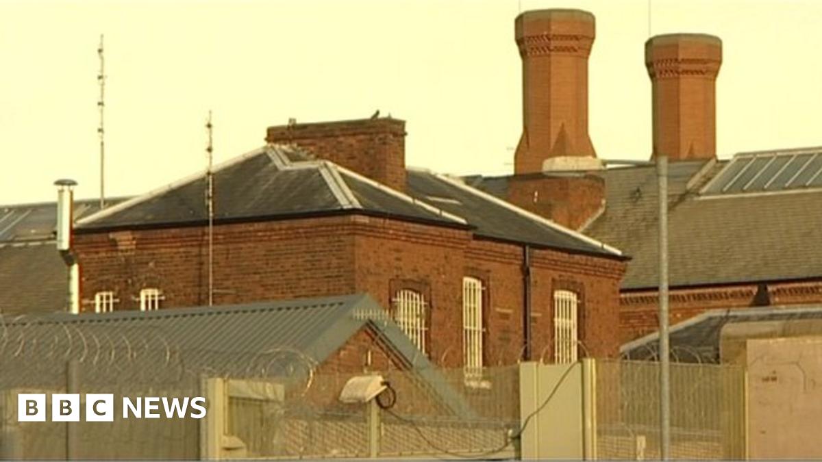 Nottingham Prison not safe enough, says government report - BBC News