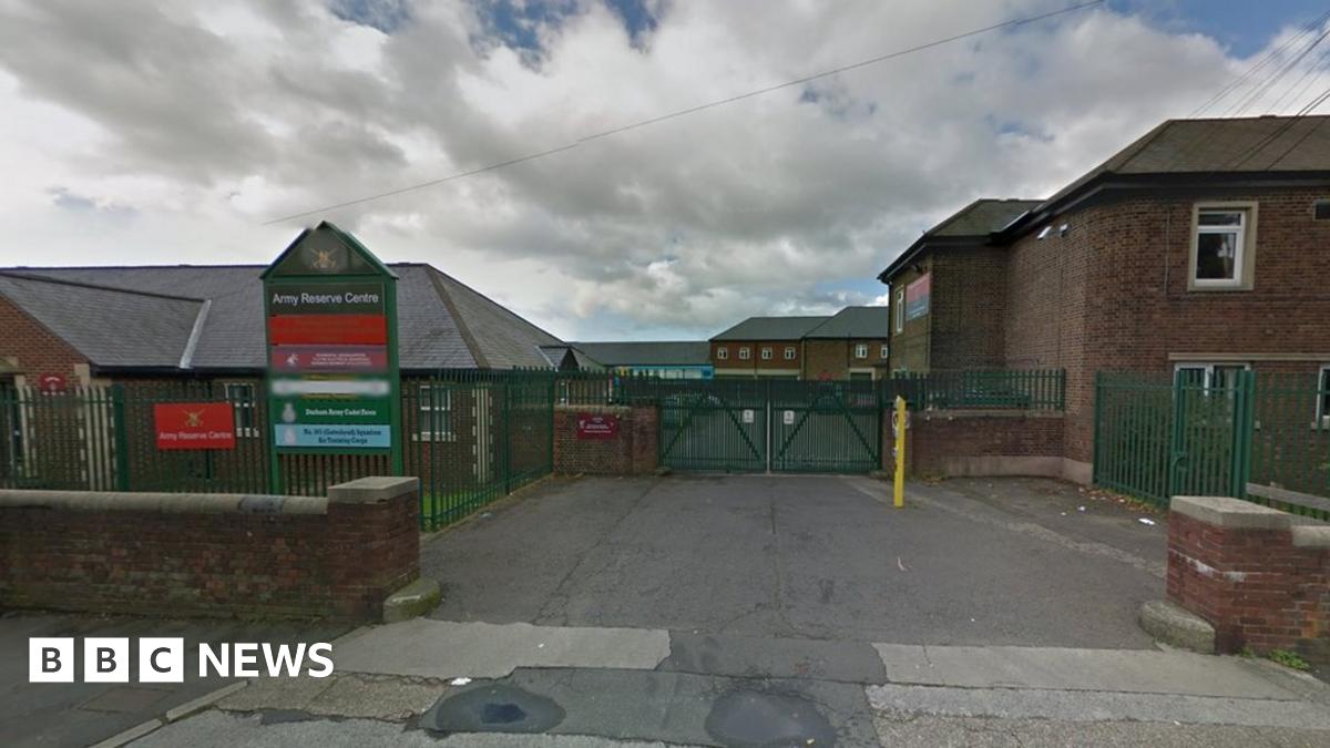 Gateshead cadets' violent-threat suspects identified - BBC News