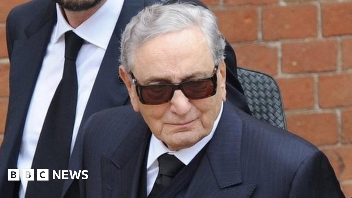 Italy's richest man, Nutella billionaire Ferrero dies - BBC News