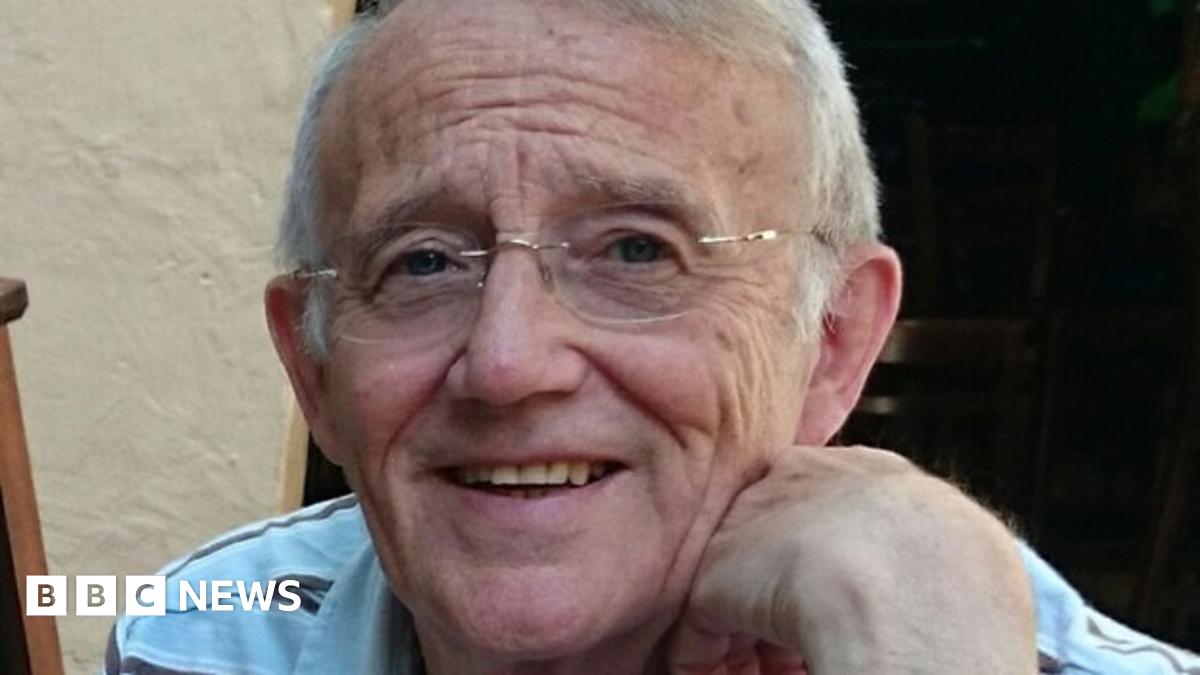 Tributes made to Cwmbran pensioner run over by his own car - BBC News