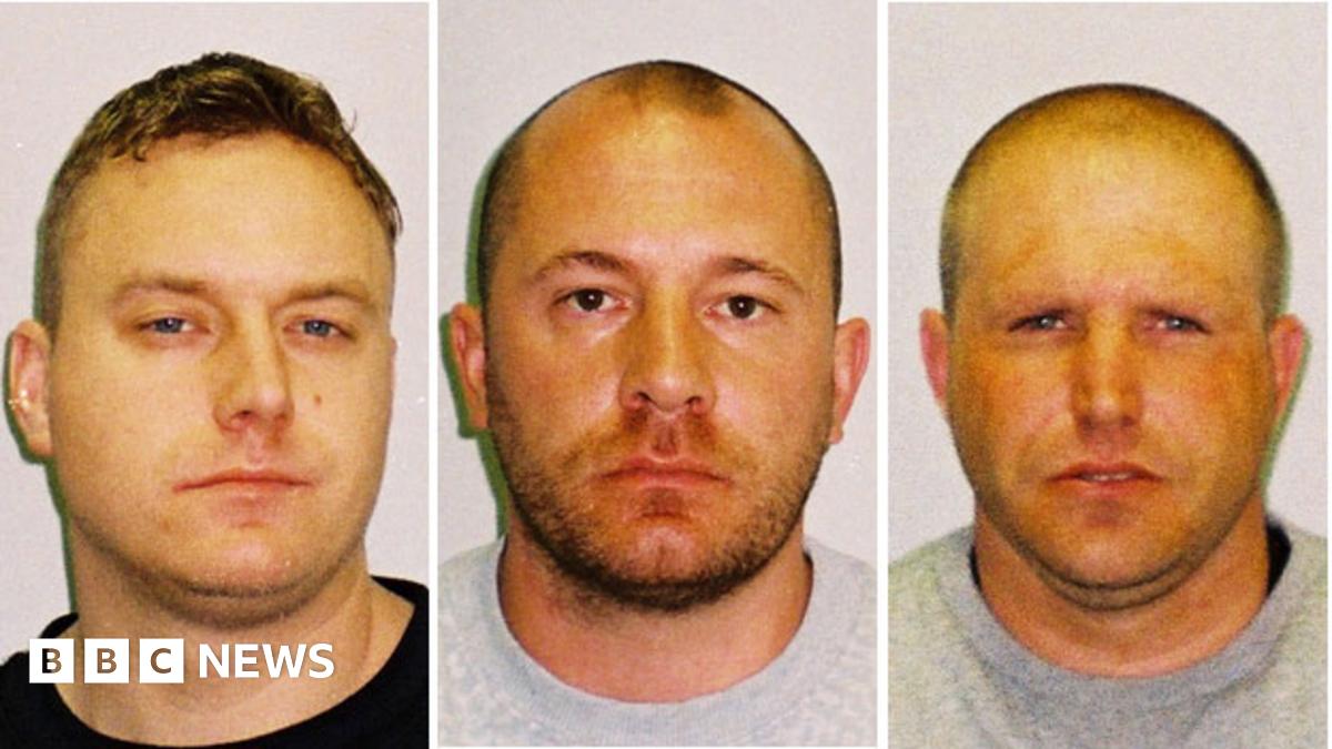 Wolverhampton armed robbery gang jailed - BBC News