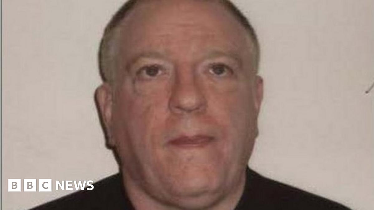 Derek Brockwell: Escaped prisoner found and arrested in Belfast - BBC News