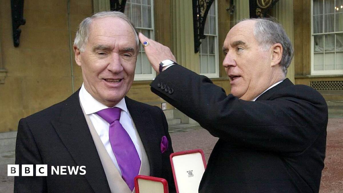 Who are the Barclay brothers? - BBC News