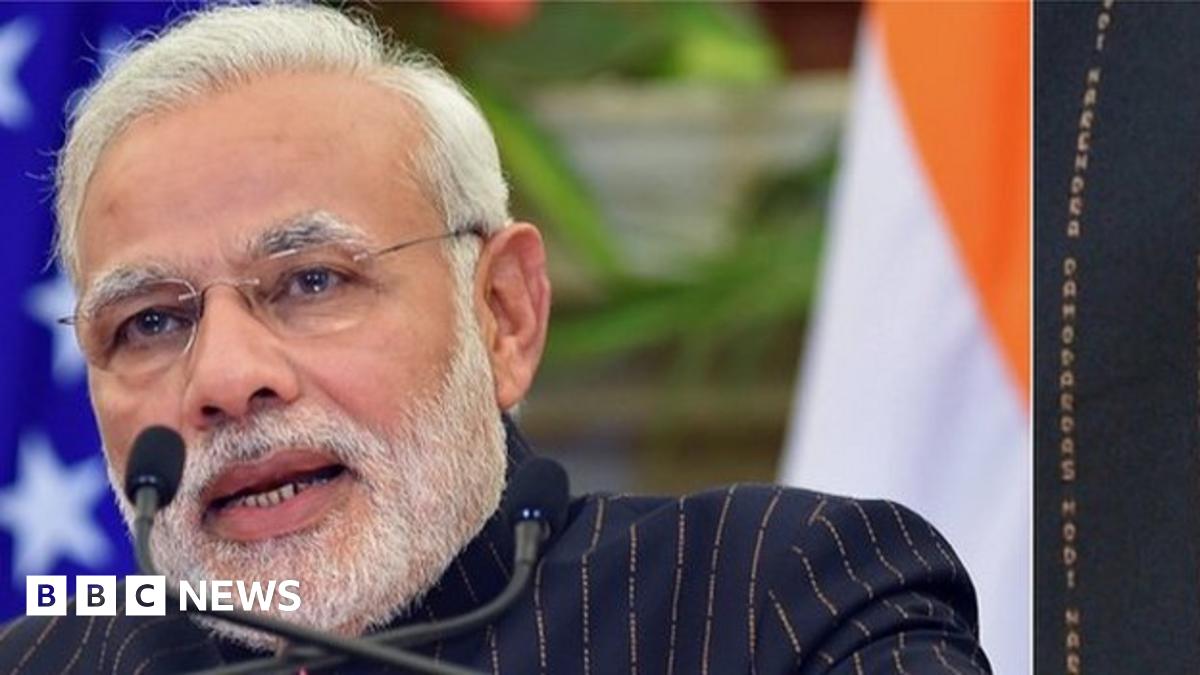 Indian PM Narendra Modi's suit sells for $690,000 - BBC News
