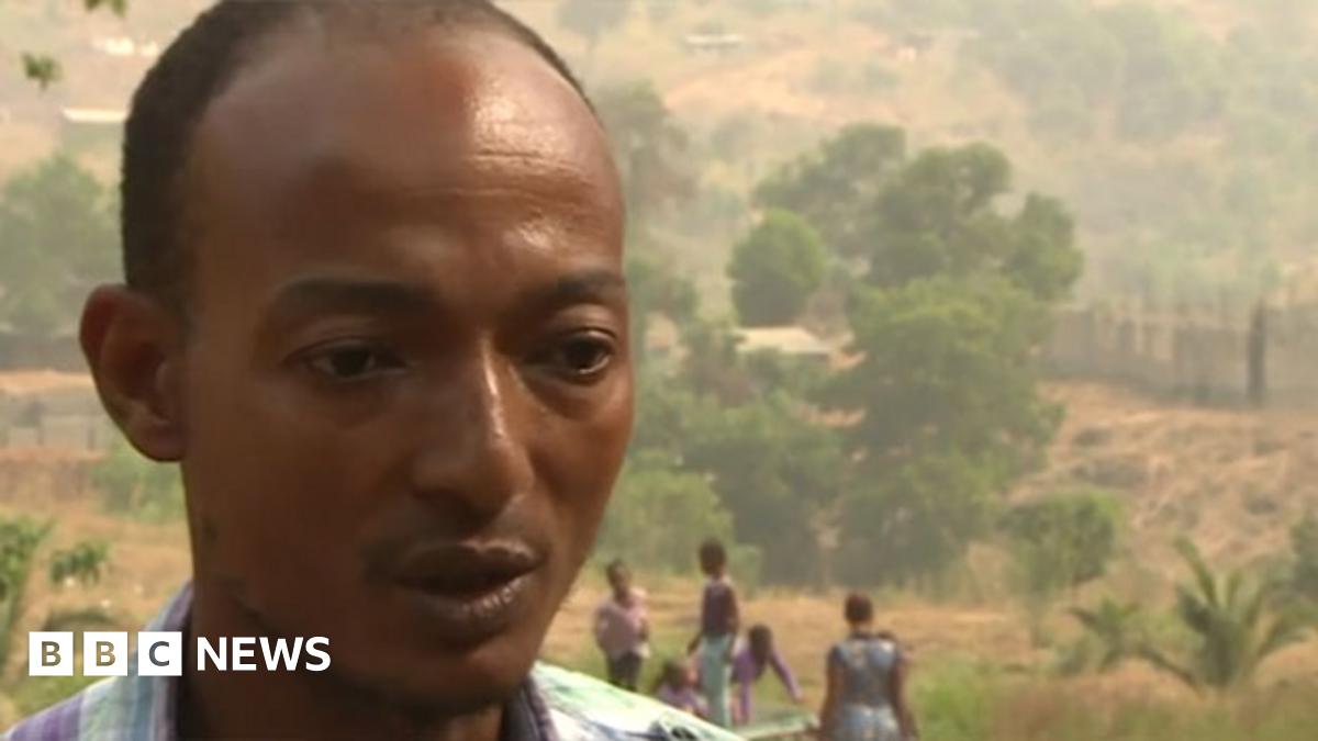 Ebola crisis: Sierra Leone's Augustine Baker dies - BBC News