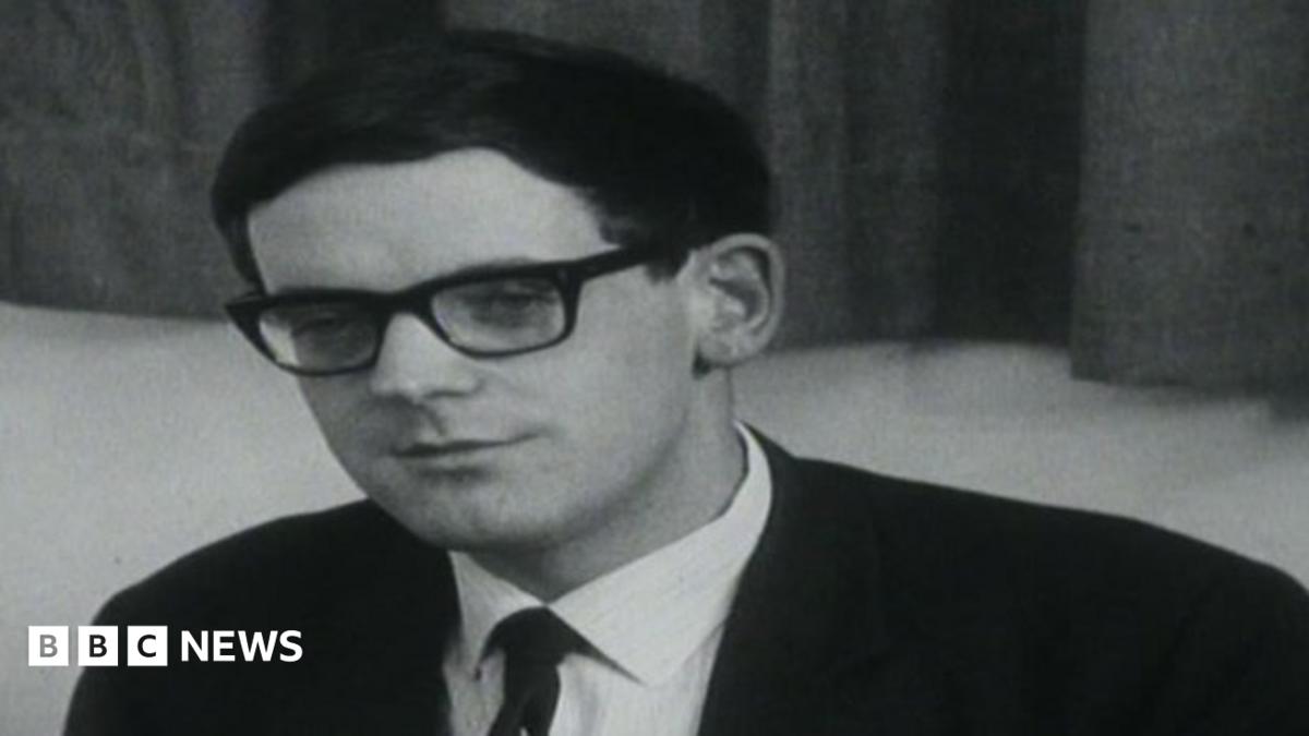 Welsh author John Rowlands dies, 76 - BBC News