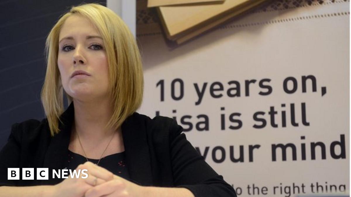 Lisa Dorrian: Crimestoppers offer reward for information - BBC News