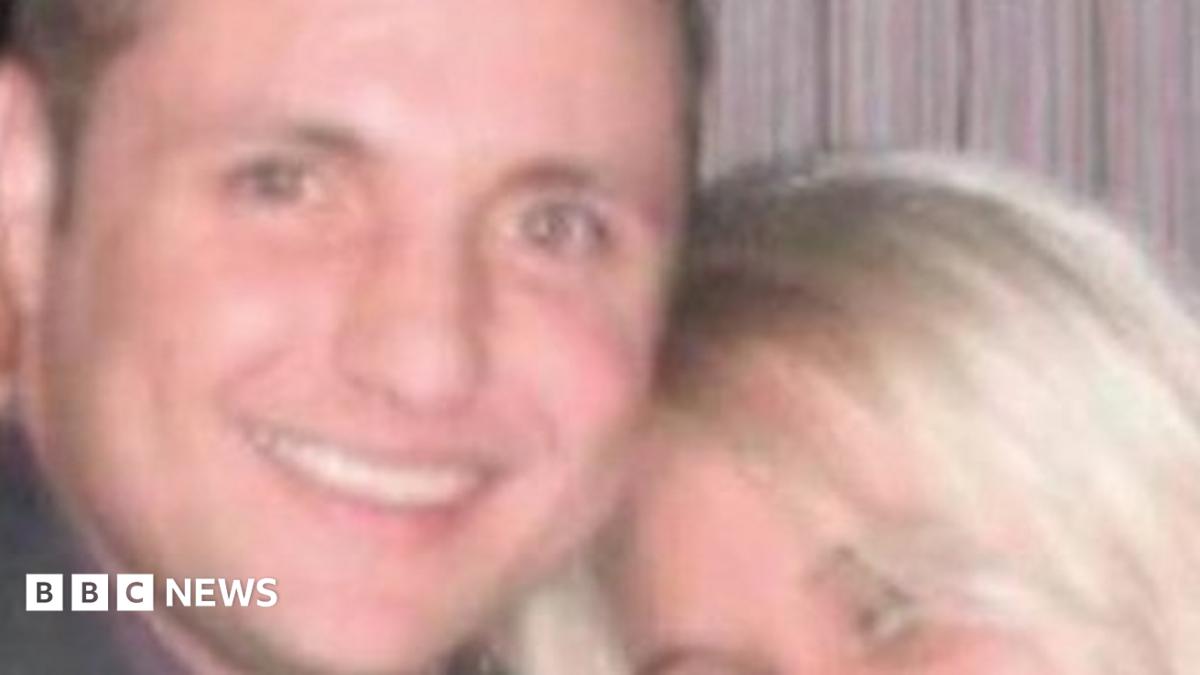 Fears grow for missing boxing promoter Michael Graydon - BBC News