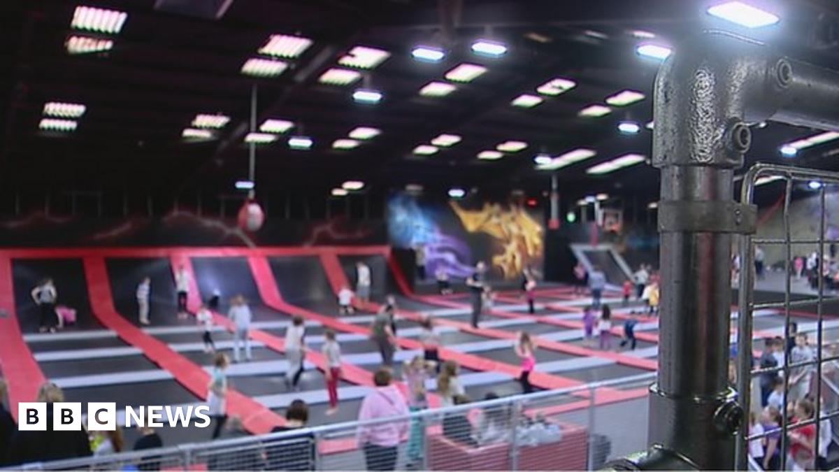 Trampoline park Ryze closes over licence issue - BBC News