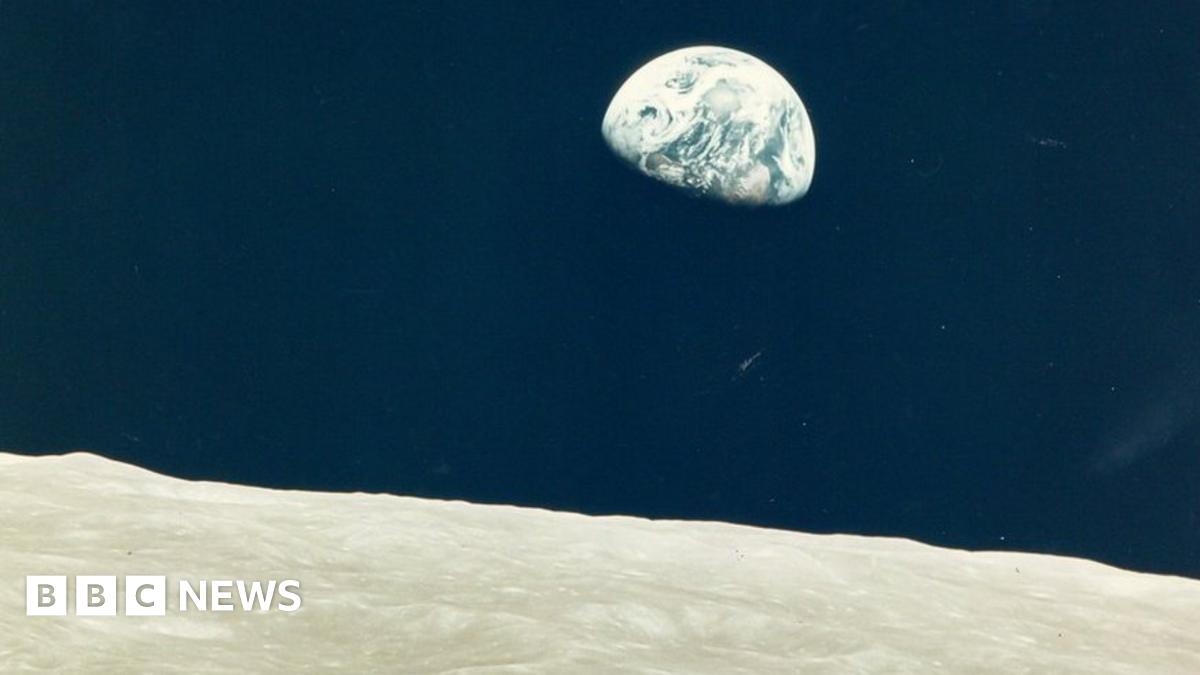 In pictures: Vintage Nasa photographs for sale - BBC News