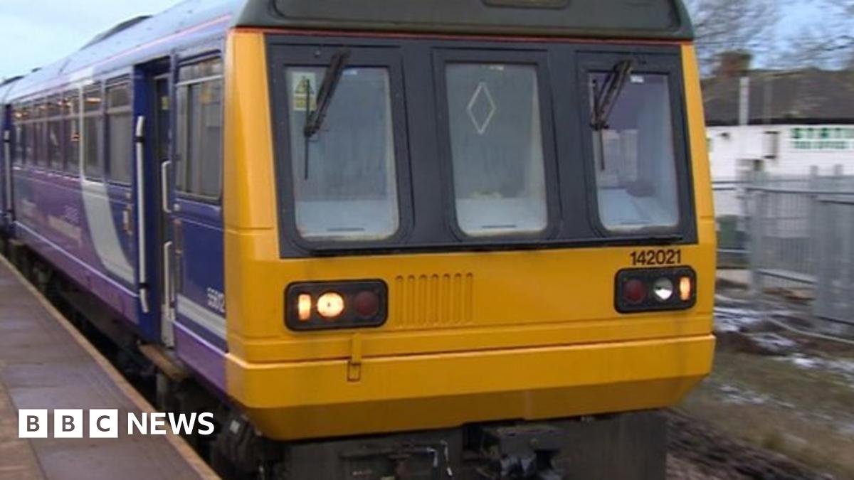 Northern Rail workers strike called off after RMT hit with legal threat ...