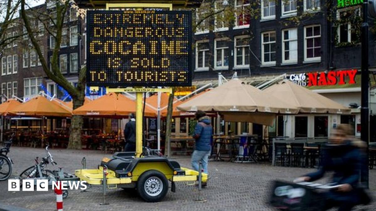 Amsterdam's white heroin seller 'still active' - BBC News