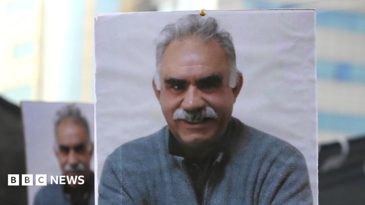 Kurdish leader Ocalan seeks end to Turkey armed struggle - BBC News