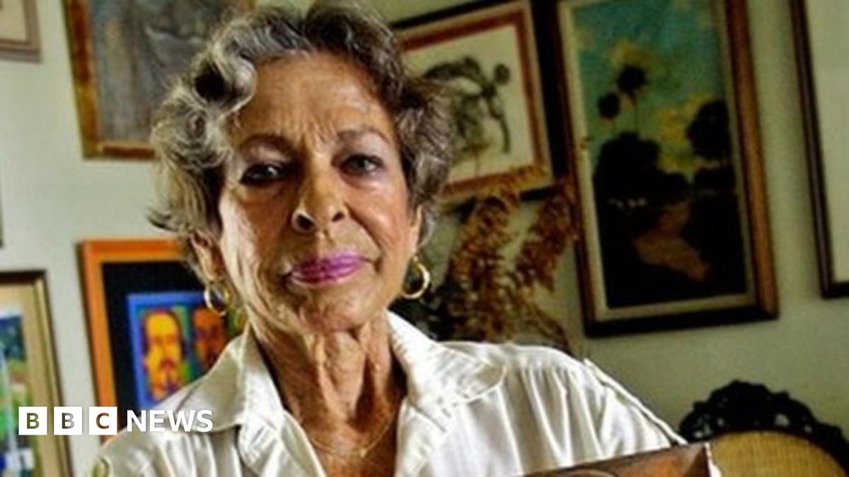 Fidel Castro's revolutionary lover dies at the age of 89 - BBC News