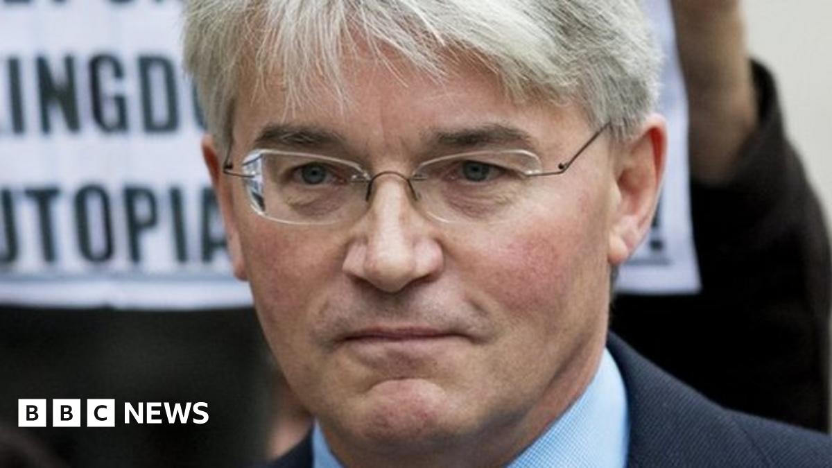 Andrew Mitchell in £80,000 libel payout to 'plebgate' PC - BBC News