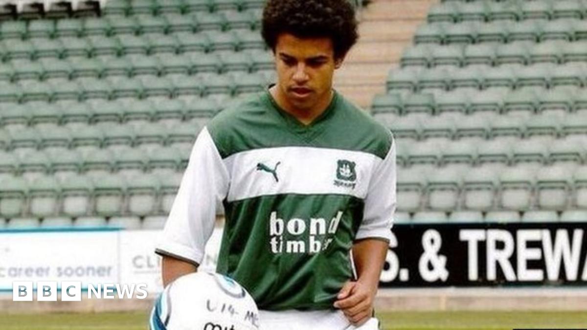 Alex Peguero Sosa 'murdered in racist attack' in Devon - BBC News