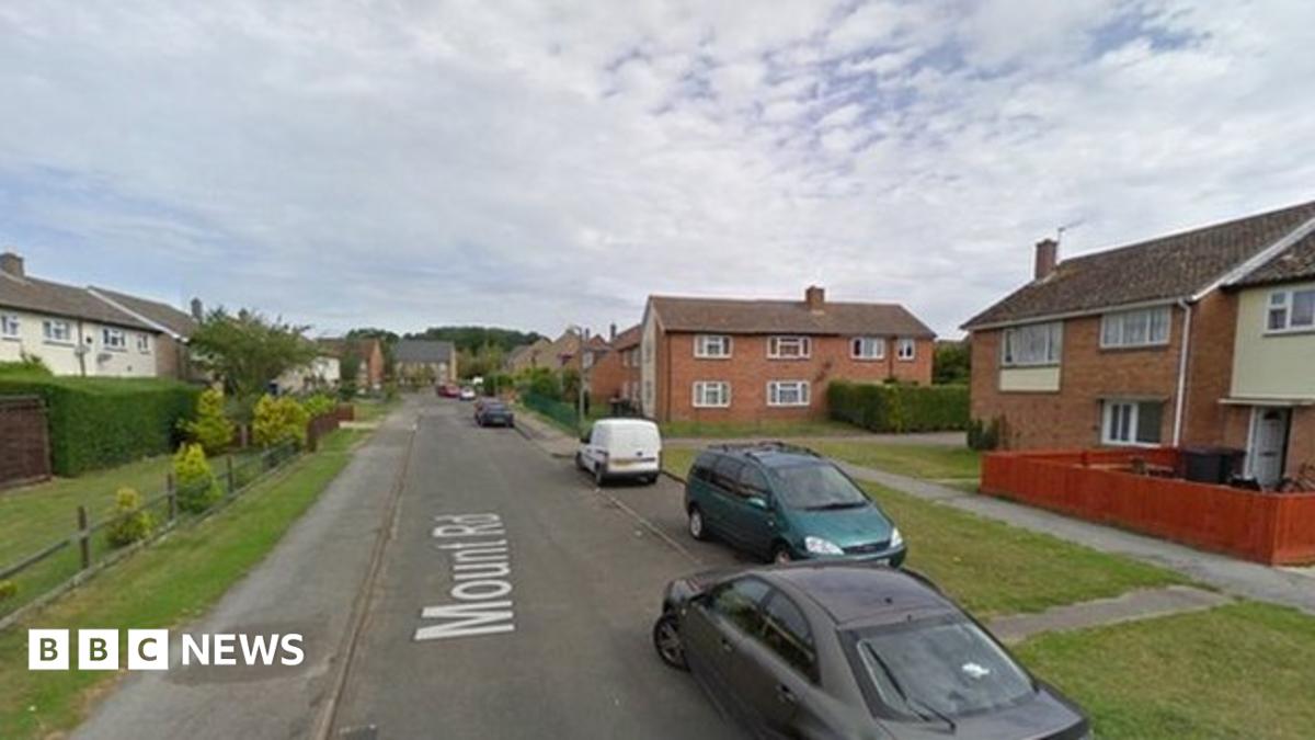 Thatcham doorstep attack: Two men charged - BBC News