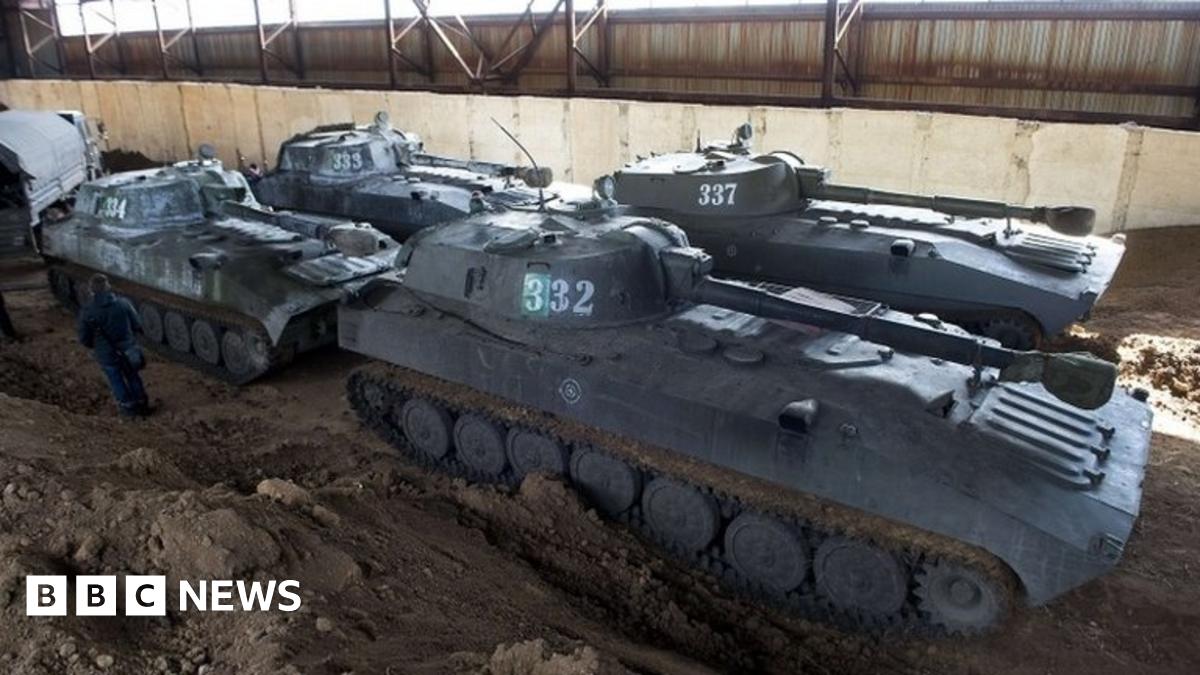 Ukraine crisis: Poroshenko confirms rebel weapons moved - BBC News