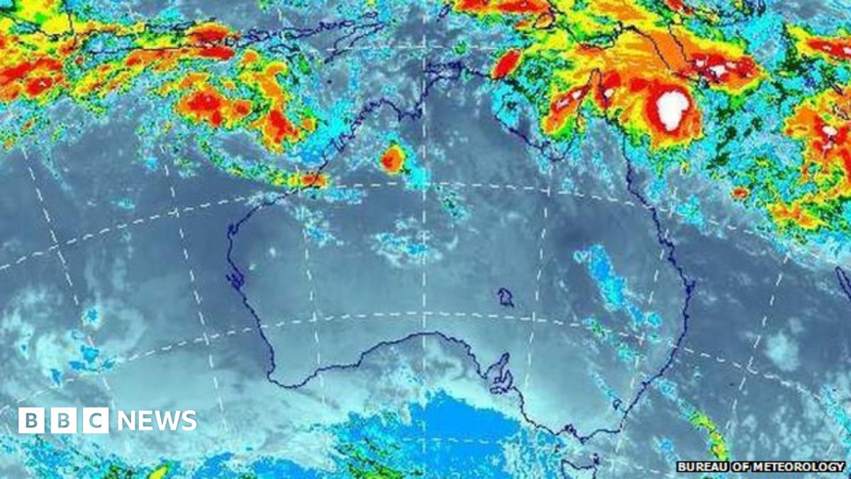 Cyclone Olwyn brings winds to Western Australian coast - BBC News