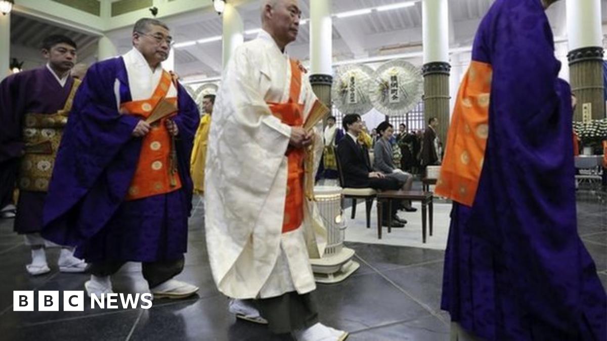 Japan marks 70th anniversary of Tokyo firebombing - BBC News