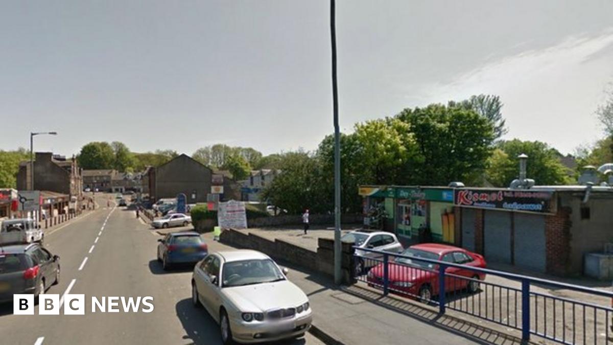 Man charged after OAP assaulted on Bonnybridge High Street - BBC News