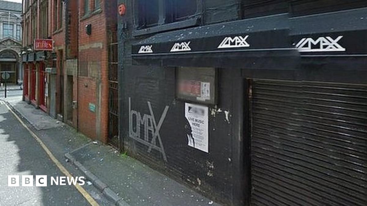 Liverpool's Lomax nightclub stays shut after licence revoked - BBC News