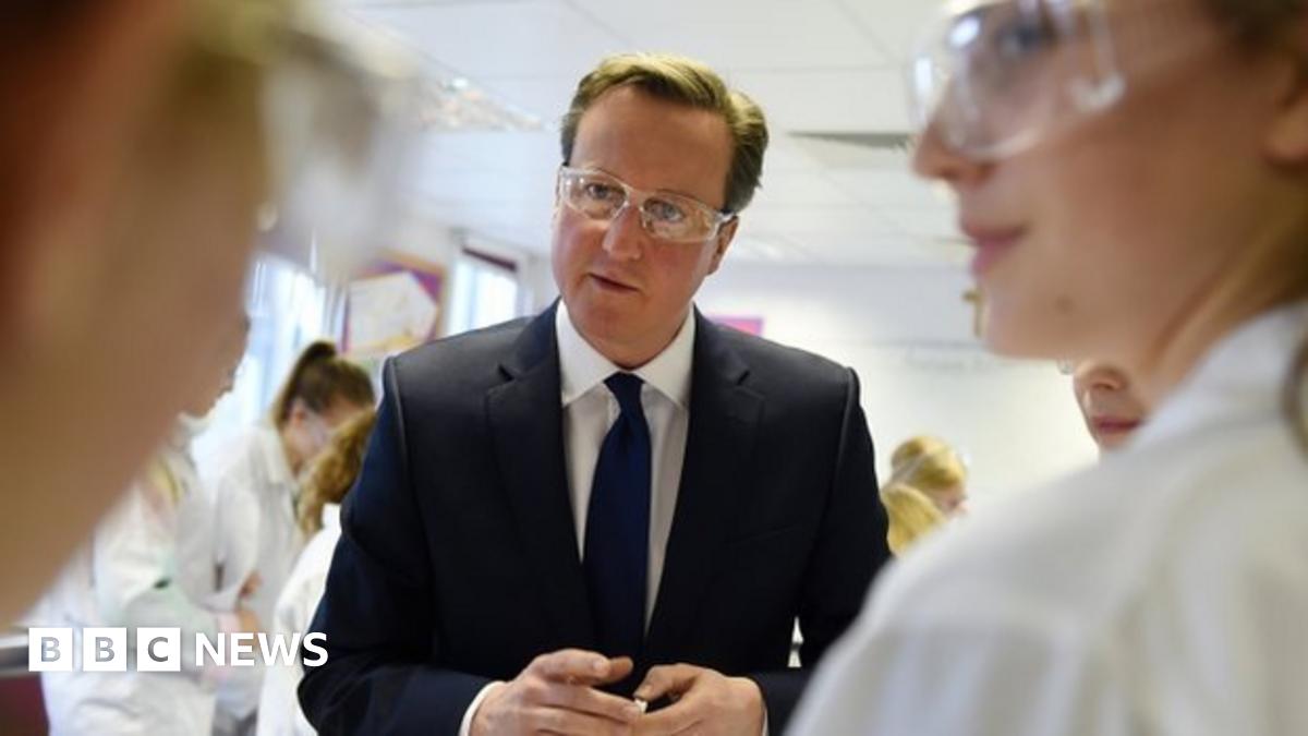 Cameron's £15,000 for maths and science teachers - BBC News