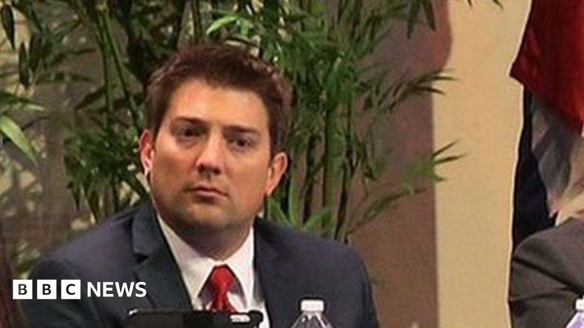 Ferguson city manager John Shaw resigns - BBC News