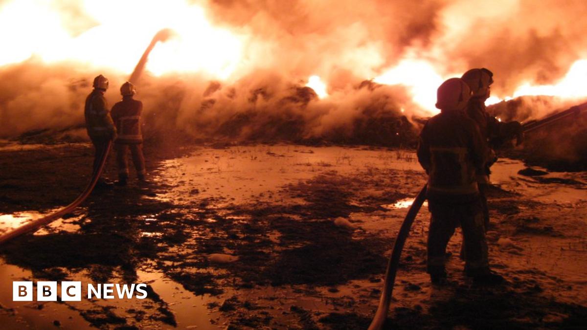 Fairglen interchange fire continuing to burn - BBC News