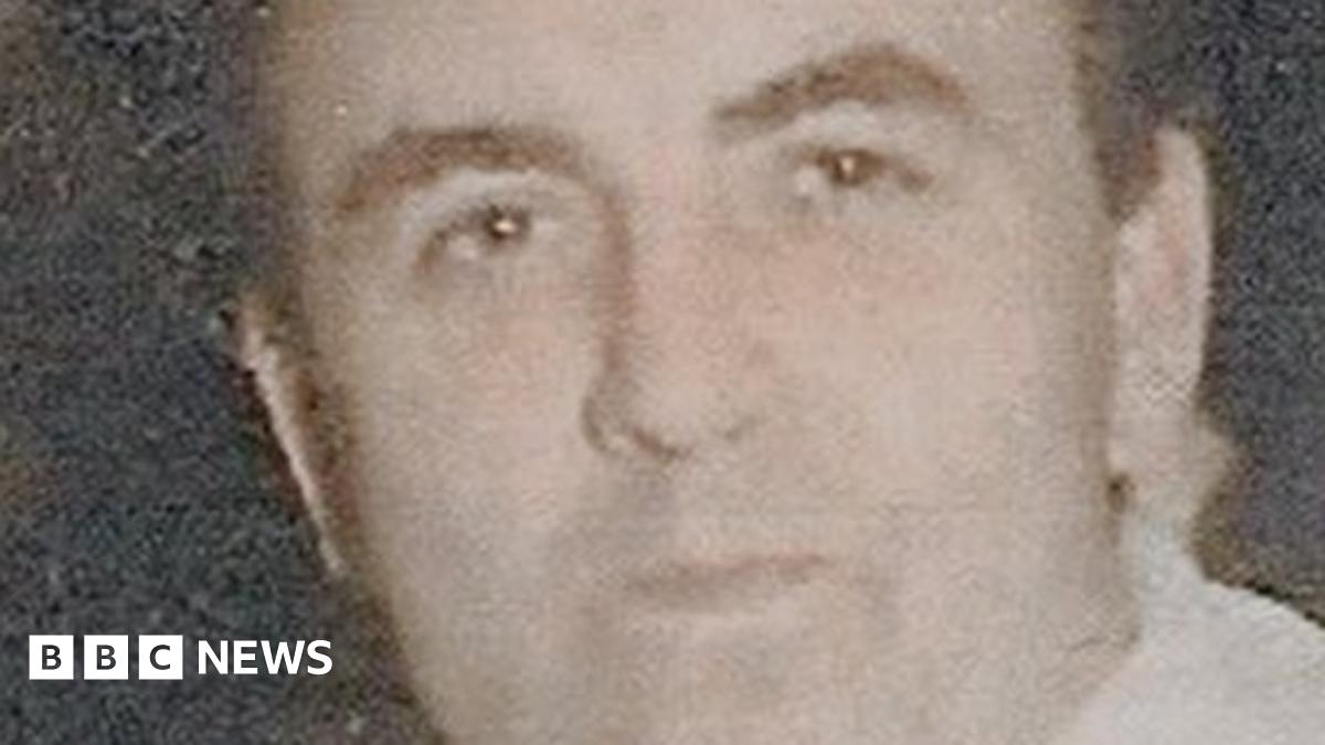 Joe Lynskey: Fresh search for Disappeared victim to begin - BBC News