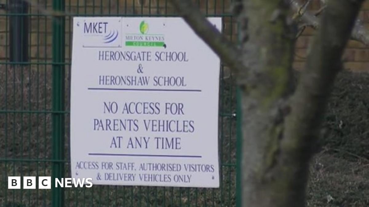 Heronsgate School attempted abduction of pupil - BBC News