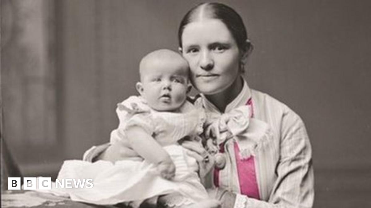 History in Heels to celebrate 'remarkable' Manx women - BBC News