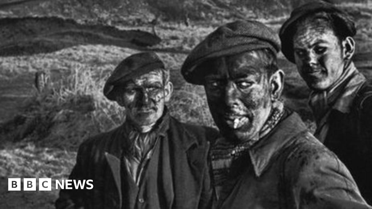 Iconic miners photo to be auctioned at Sotheby's - BBC News