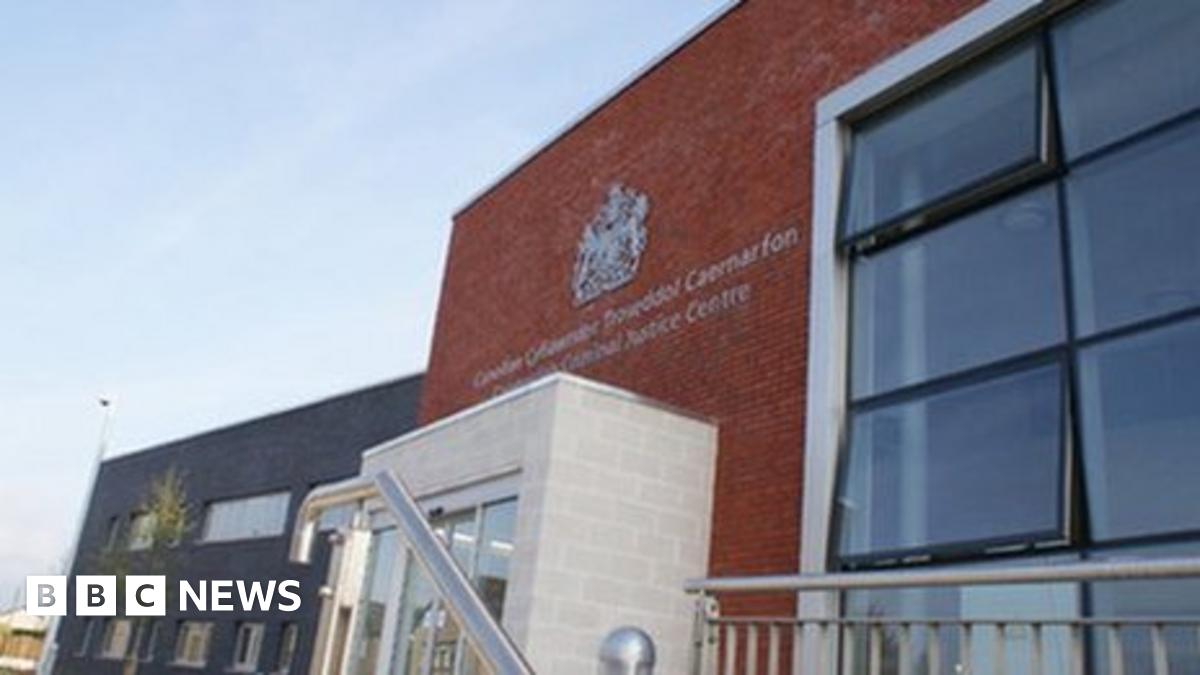 Sion Jones admits Gwynedd teaching assistant attack - BBC News