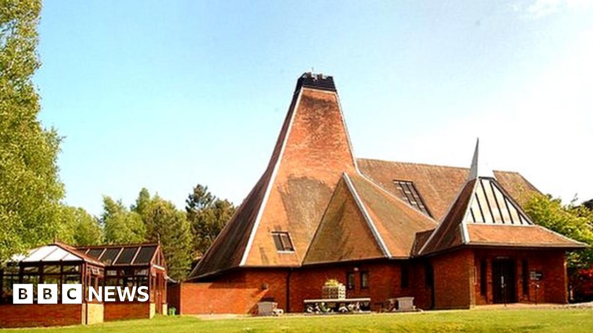 Poole 'urgent' burial plot land approved at crematorium - BBC News