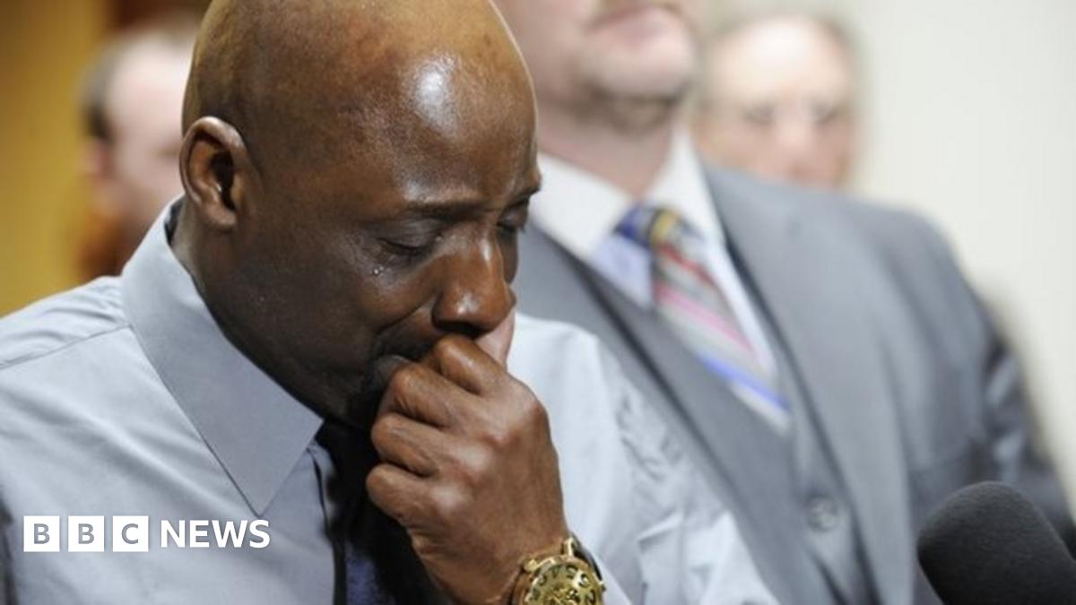 Police beating caught on video prompts Michigan protests - BBC News