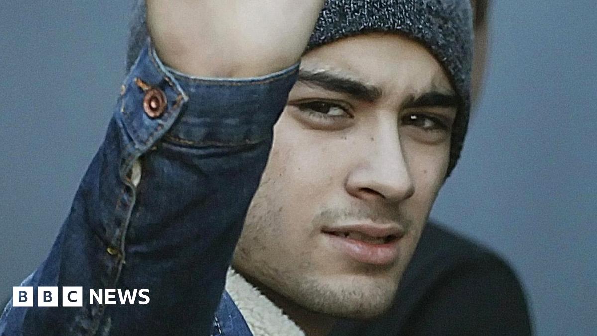 Zayn Malik quitting One Direction is making fans very sad - BBC News