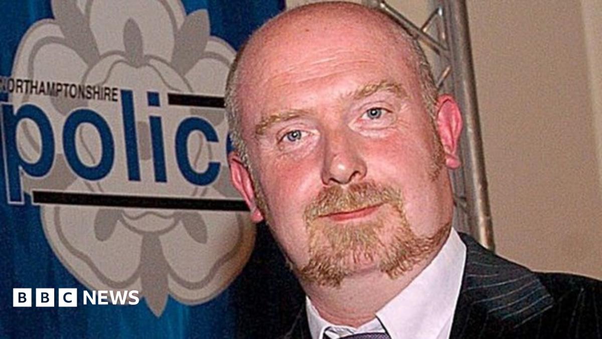 Police officer Otis Goldsmith arrested over wife murder - BBC News